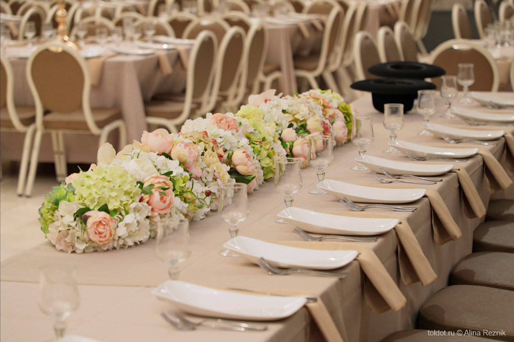 Накрытый стол- Алина Резник | Еврейские фотографии на Толдот.ру